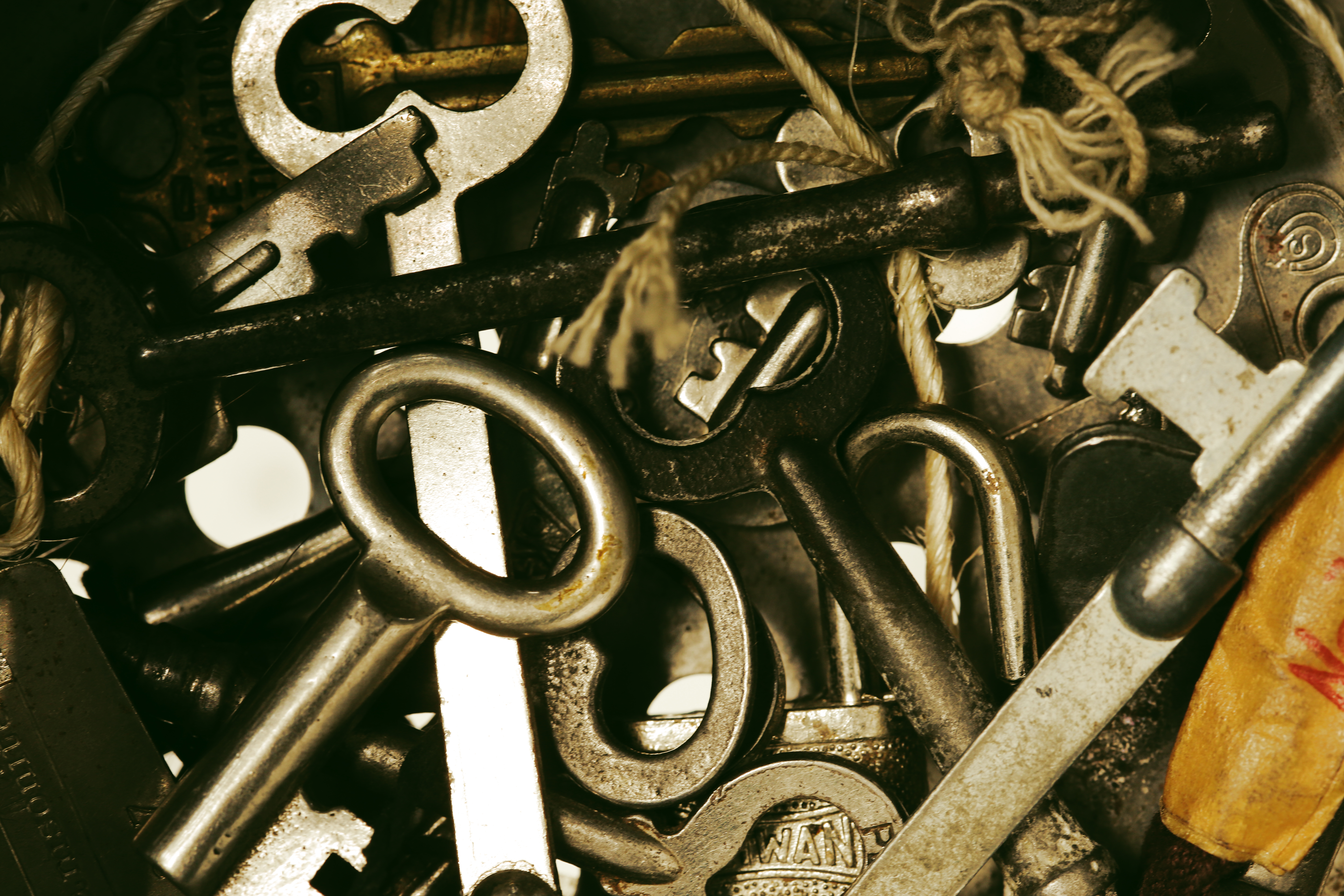 Sharing the Keys – Hopping Hadrian's Wall